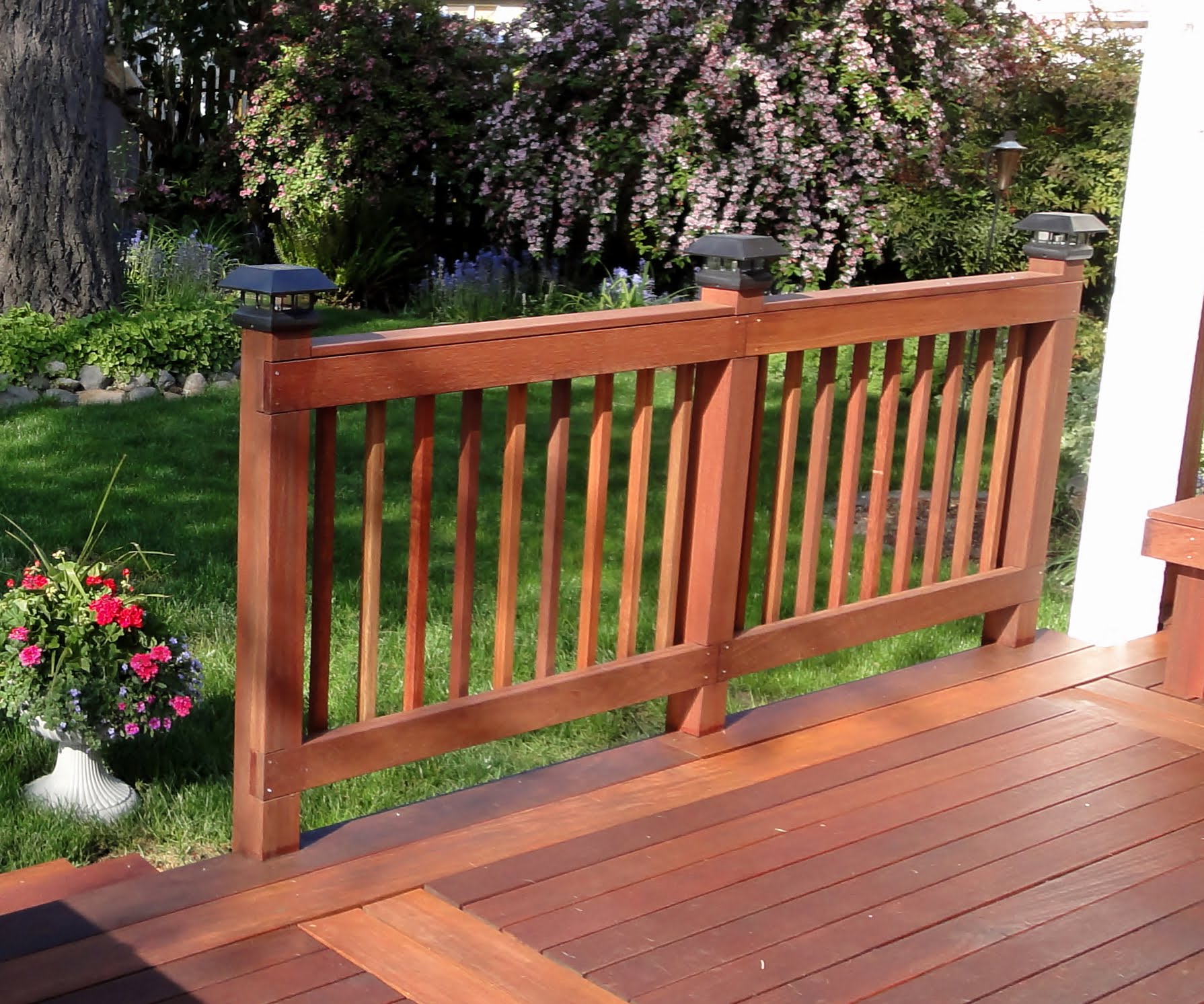 Tropical Hardwood Fences and Posts Balau, Borneo Mahogany, Ipe
