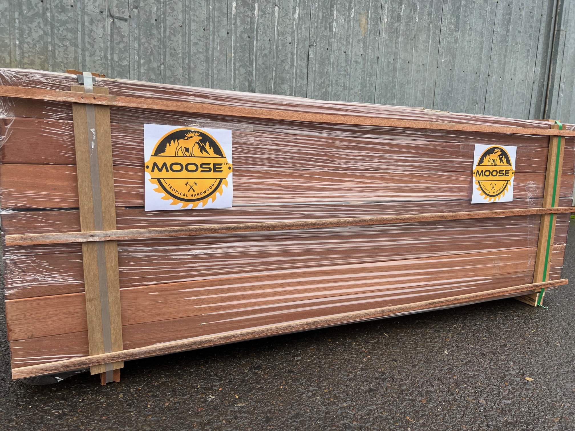 Moose™ Batu (Red Balau)