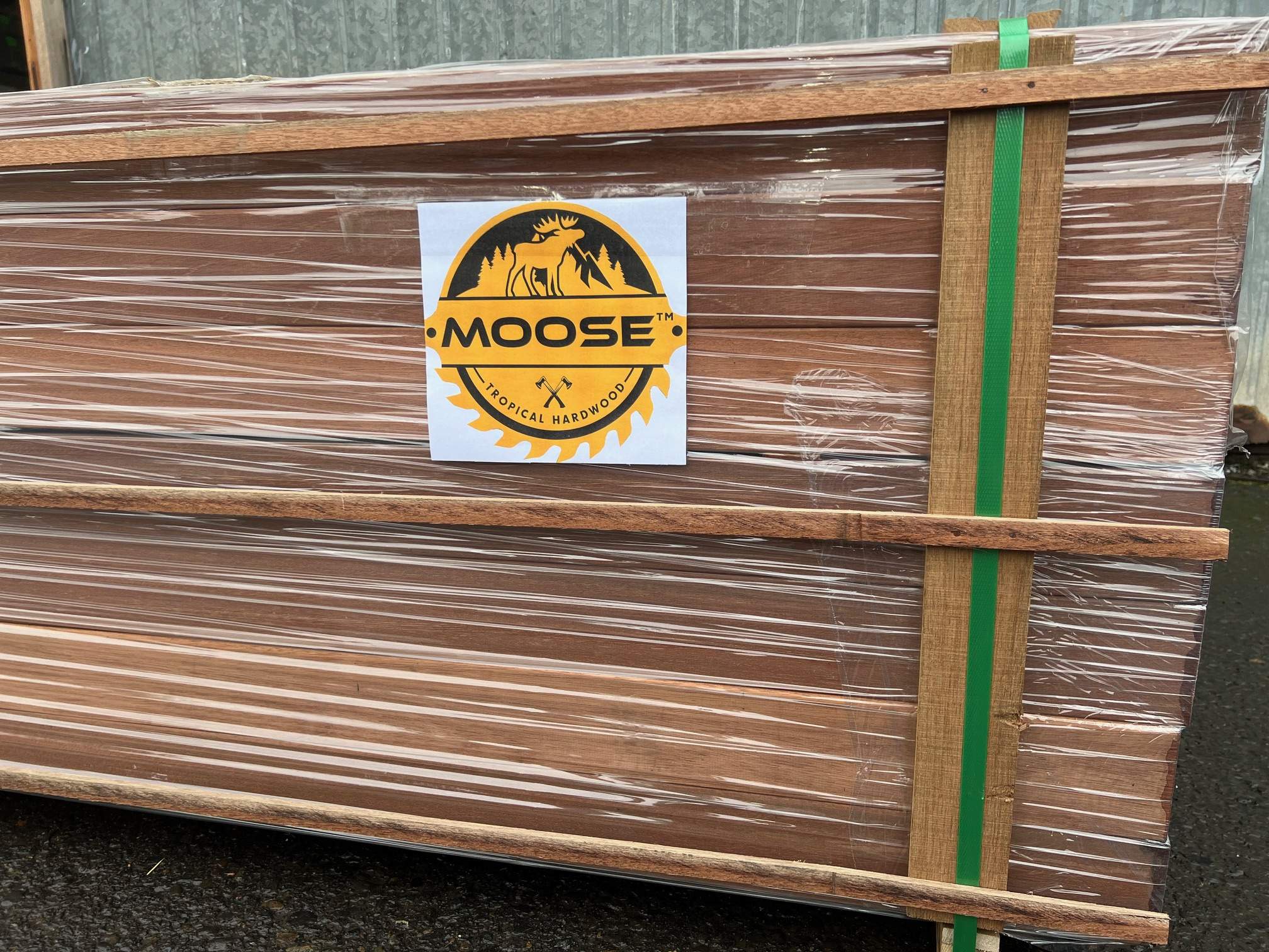 Moose™ Batu (Red Balau)